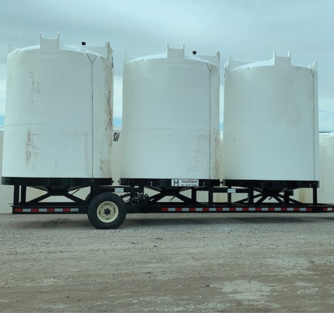 Heartland AG Systems Equipment | Vertical Liquid Trailers